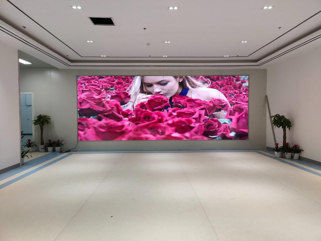 LCD splicing solution / video wall - Mindweb Technologies Limited